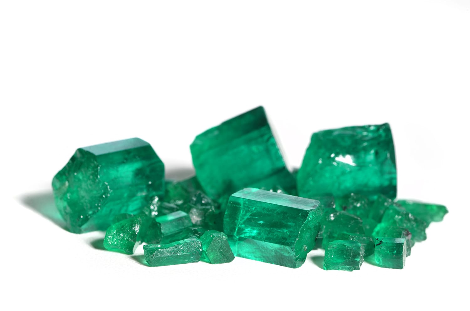 The Power of Emerald: Unveiling Its Meaning, Uses & Benefits