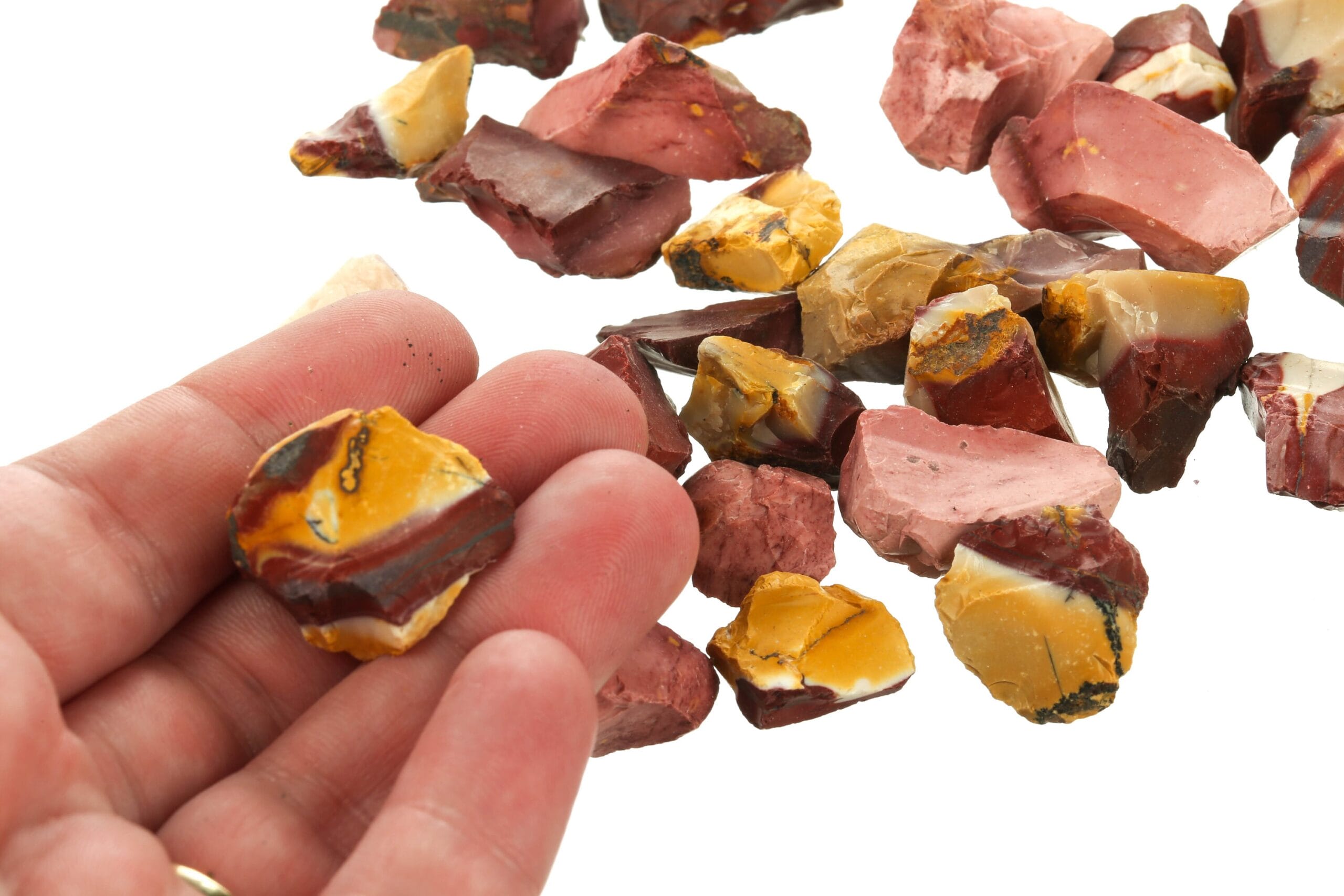 Mookaite: Unveiling Its Meaning, Uses & Benefits