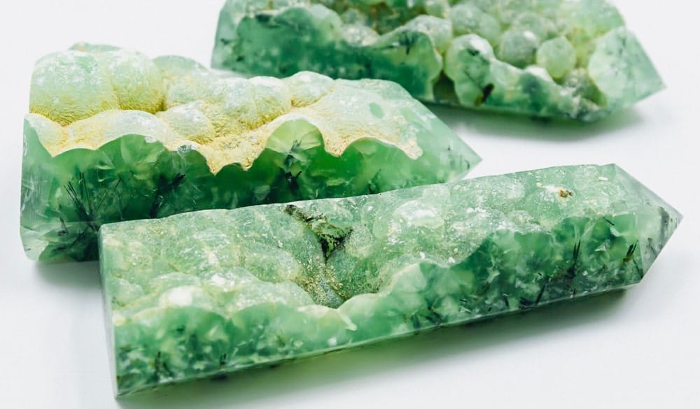 Prehnite: Unveiling Its Meaning, Uses & Benefits
